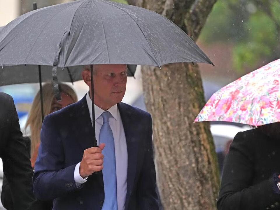 Jeremy Kyle arrives to give evidence at inquest into death of chat show ...