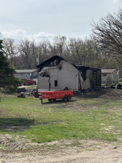 Firefighters battle Hooper garage blaze - NewsBreak