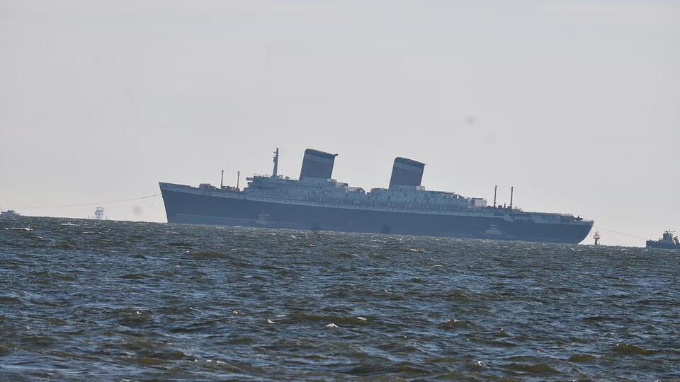 Historic ocean liner arriving in Alabama: SS United States journeys to ...