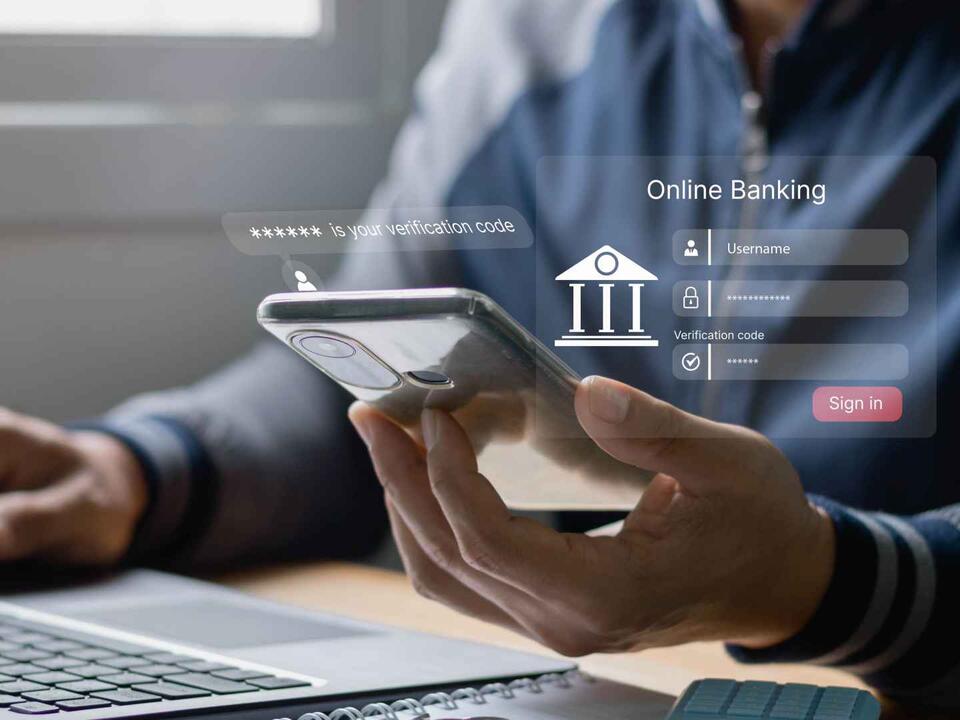 I’m a Bank Teller: 5 Ways To Use Bank Account Alerts To Stay on Top of ...