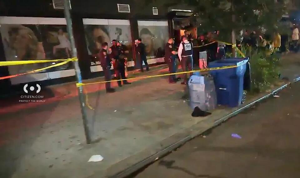 Police search for man in top hat after triple stabbing on Lower East ...
