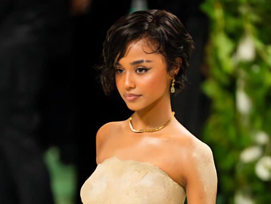 Tyla Speaks Out After Her Team Shuts Down Question During Breakfast ...