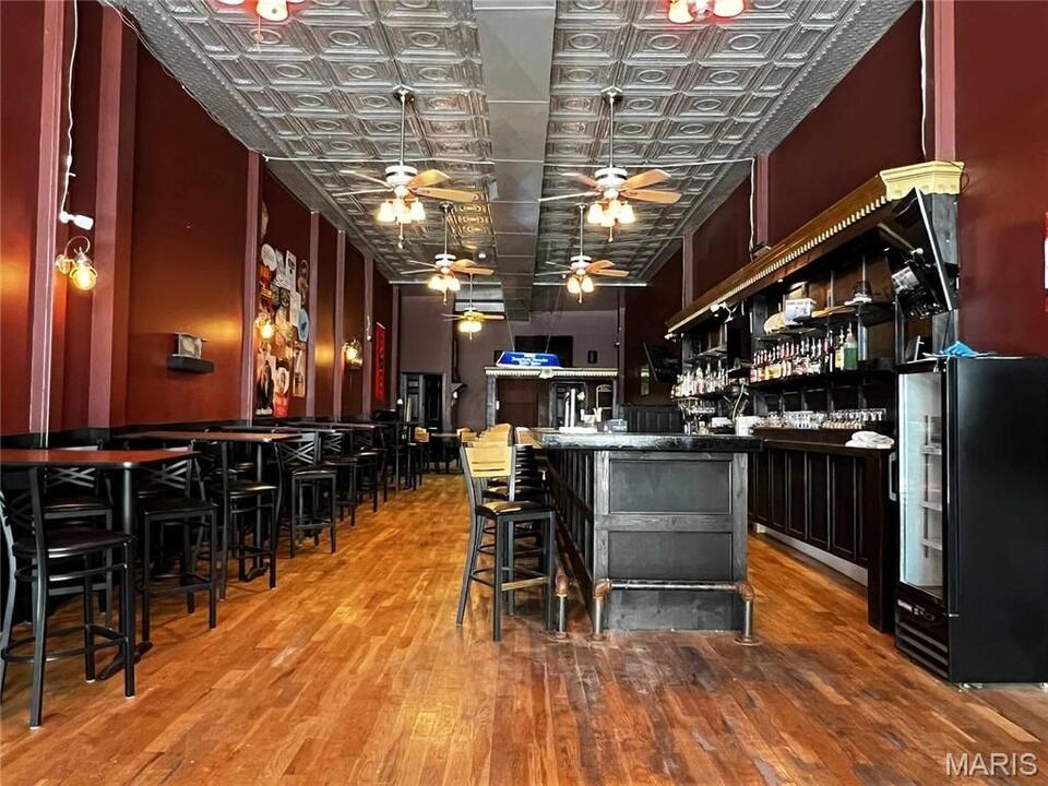 Rare Look Inside Louisiana, Missouri’s Historic 1870 Building - NewsBreak