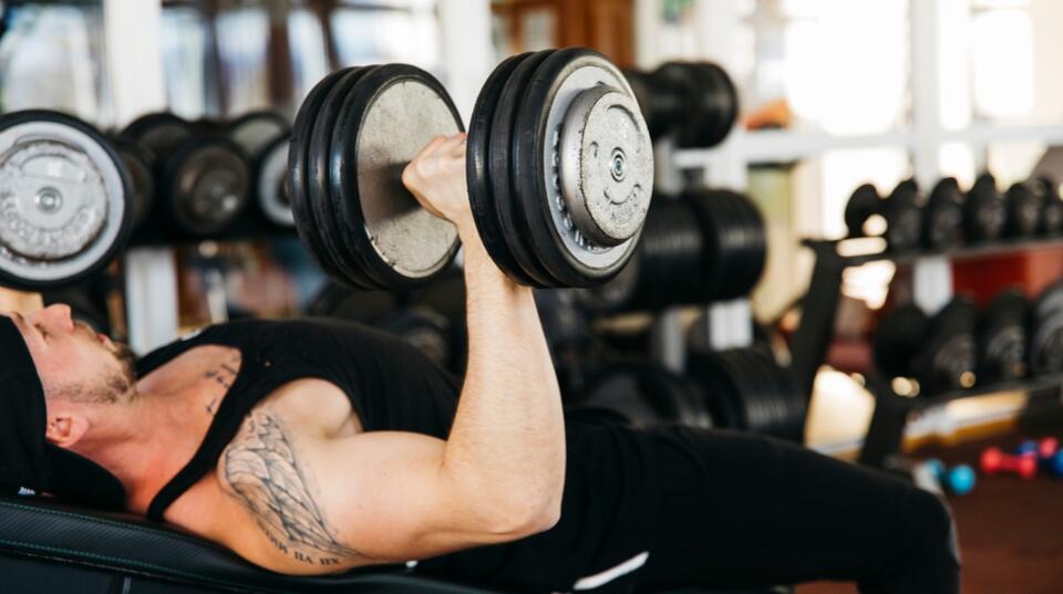 5+ Dumbbell Chest Exercises Proven To Grow Your Chest Faster - NewsBreak