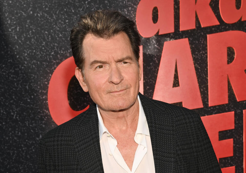 Sami Sheen Makes Tearful Realization About Dad Charlie Sheen in ...