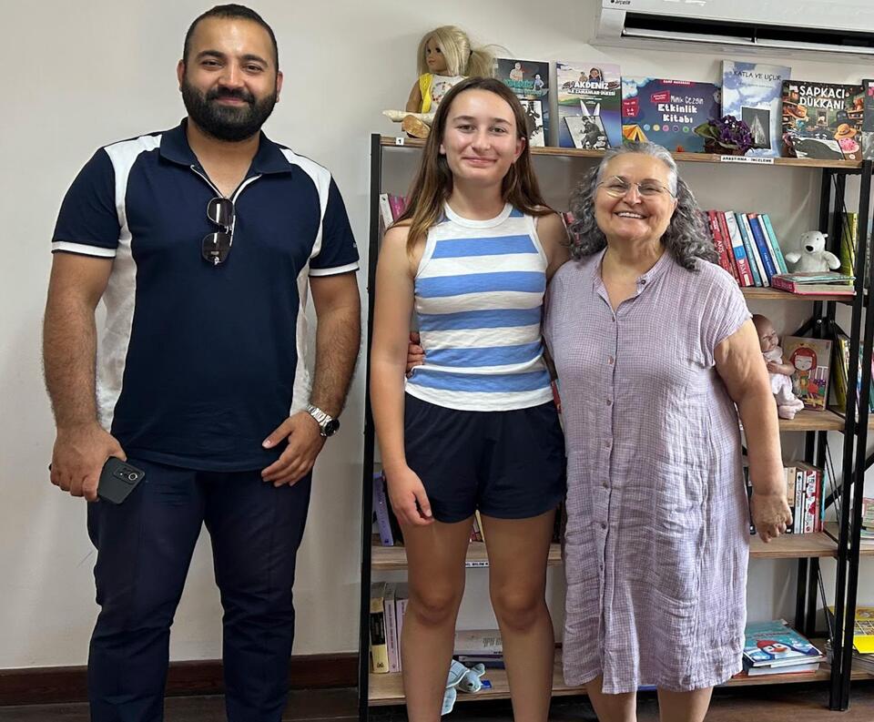 Berkeley teen helps fund children’s library for families in Turkey ...