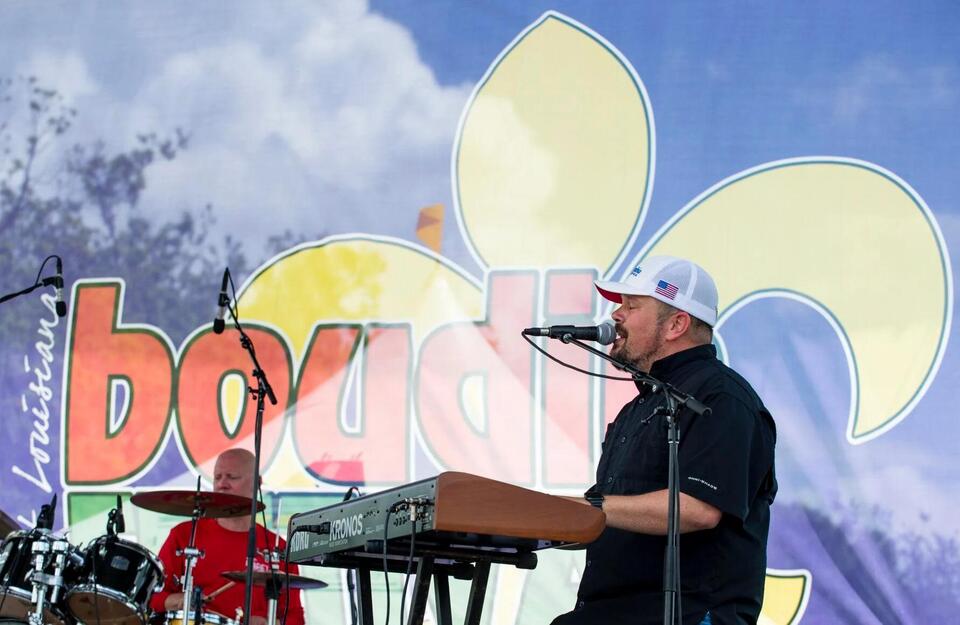 Foret Tradition, That '90s Show, Amis du Teche and more live music in ...