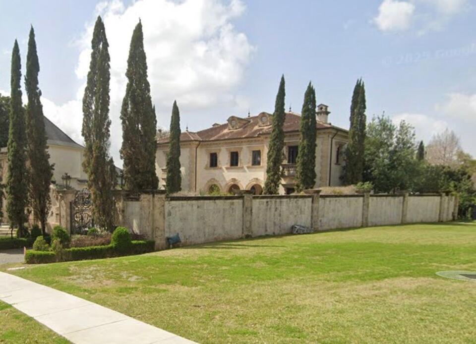 Luxury Mansion In Lafayette Showcases 11,000 Square Feet Of Stunning ...