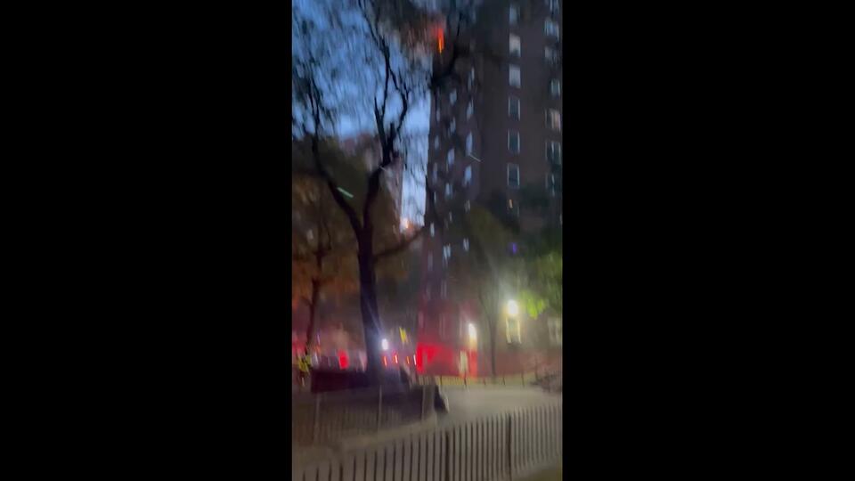 US: 2 Injured As Massive Fire Breaks Out At High-Rise In Bronx, NYC ...