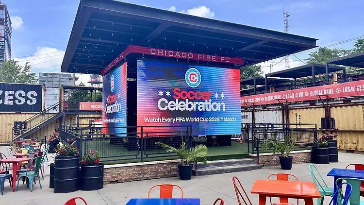 Chicago’s biggest World Cup watch party has a 360-degree jumbotron ...