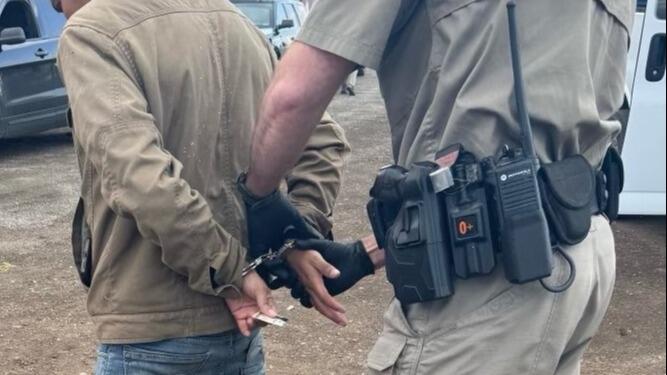 US Border: Migrant Criminal Gang Members Arrested - NewsBreak