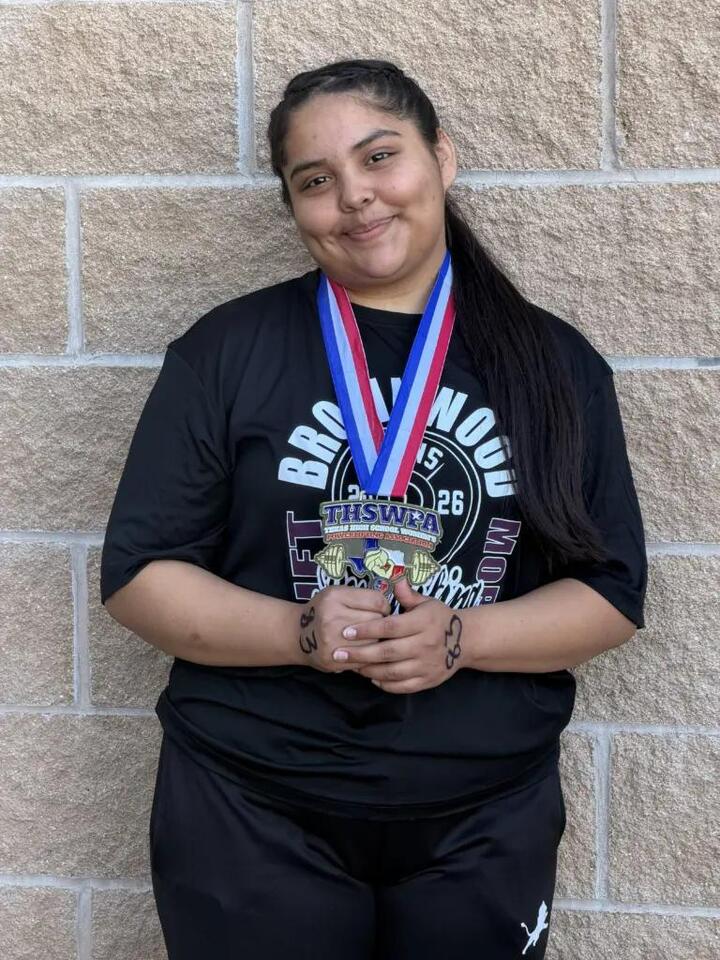 Leslie Rios earns second straight state powerlifting berth, Lady Lions ...