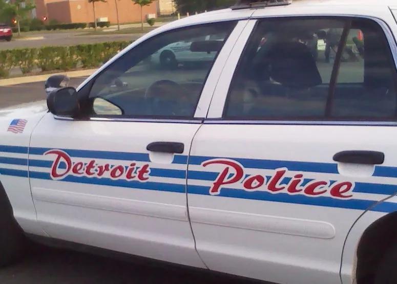 Man killed in motorcycle crash on Detroit's east side, suspected drunk ...