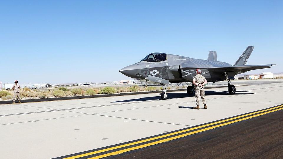 Franken-Plane: The U.S. Air Force Just Merged Two Damaged F-35s Into ...