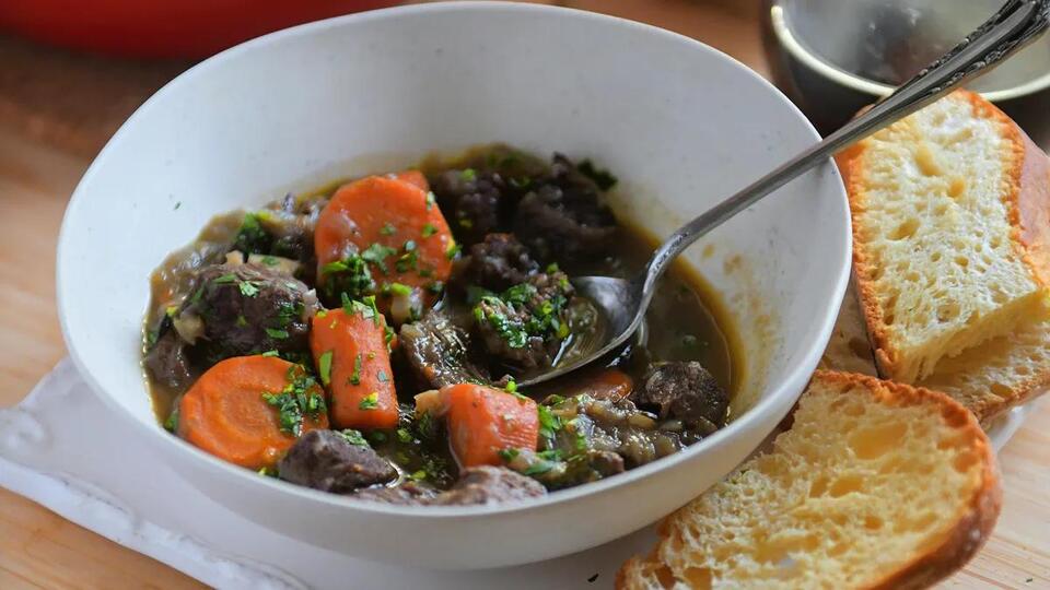 Re-create Anthony Bourdain's version of beef bourguignon - NewsBreak