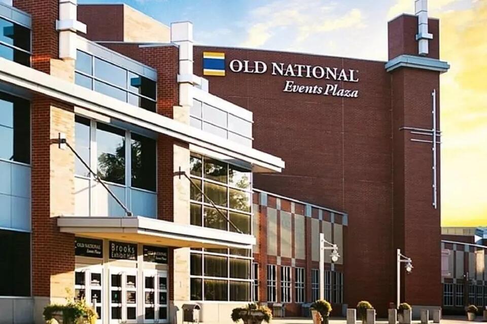 Old National Events Plaza Announces 2025-2026 Broadway in Evansville ...