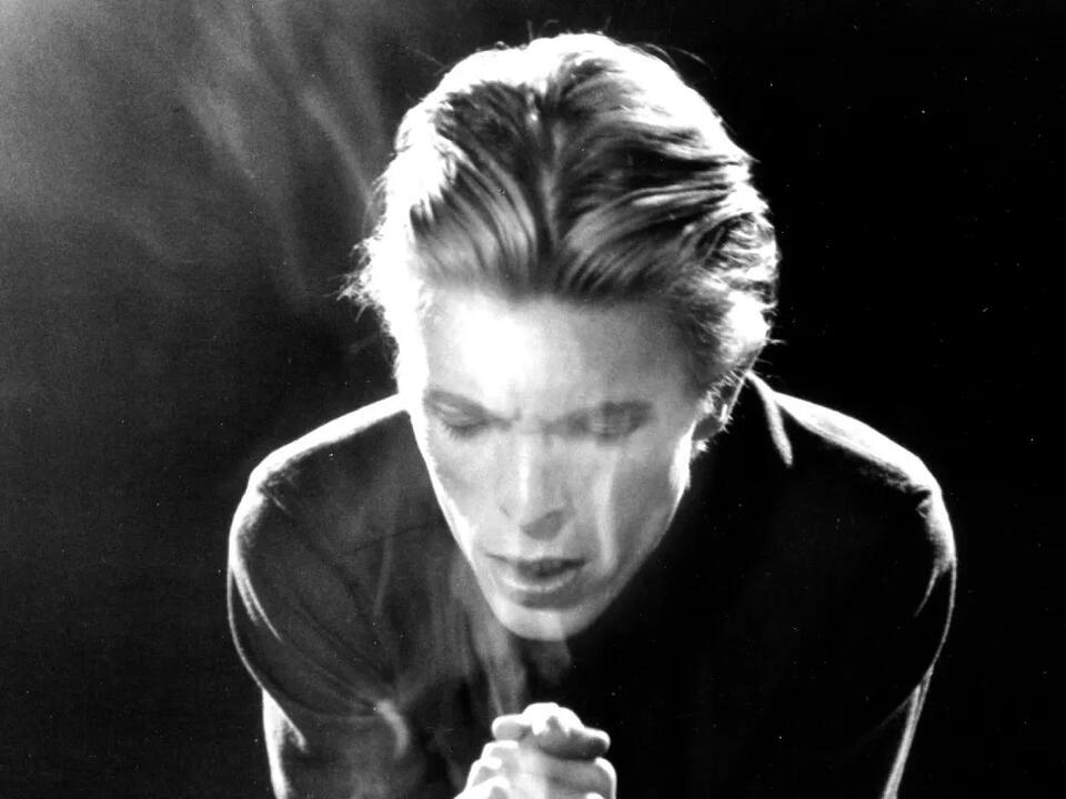 The Story and Meaning Behind “Young Americans,” David Bowie’s Foray ...