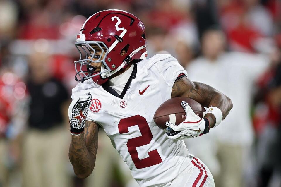 Alabama WR Receiving Guidance From Former Alabama, NFL Great - NewsBreak