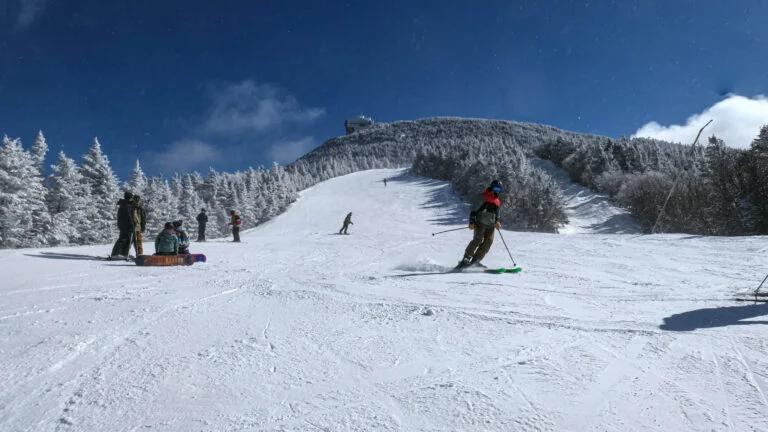 2 Vermont ski resorts just ranked among the most popular in the U.S ...