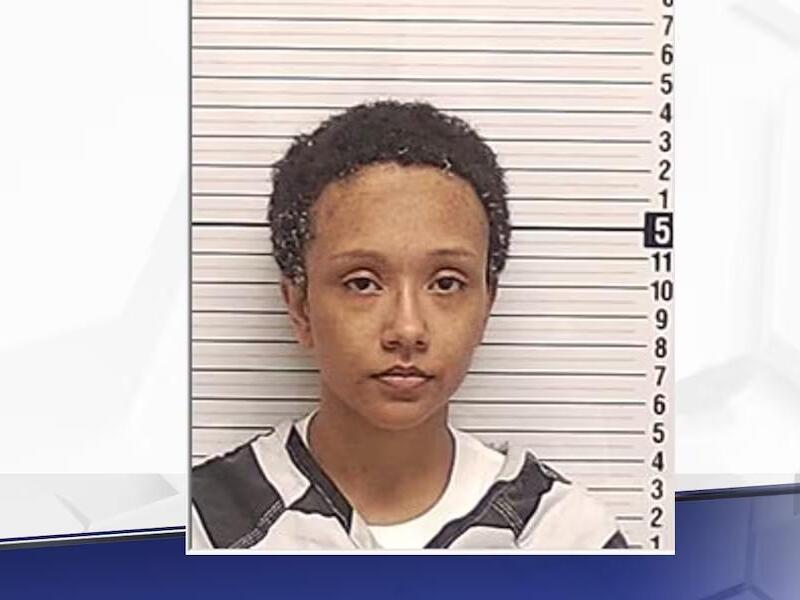 Correctional officer charged for taking money from inmates