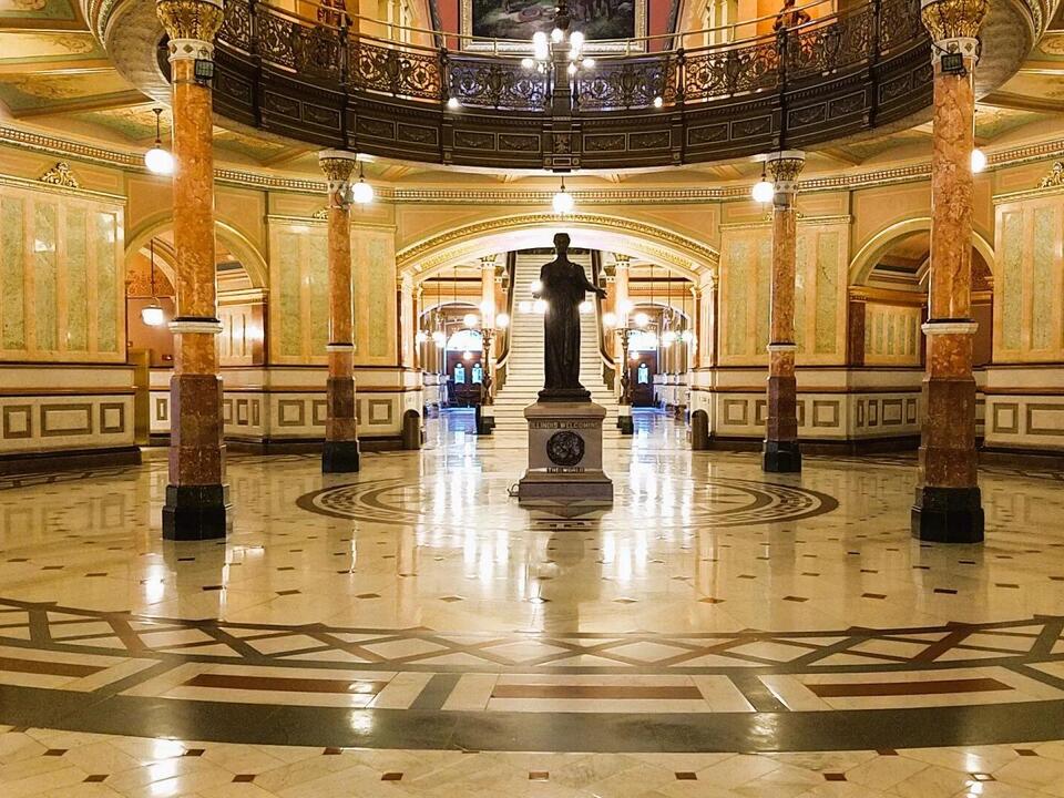 Illinois quick hits: State capitol evacuated again; parolee pleaded not ...