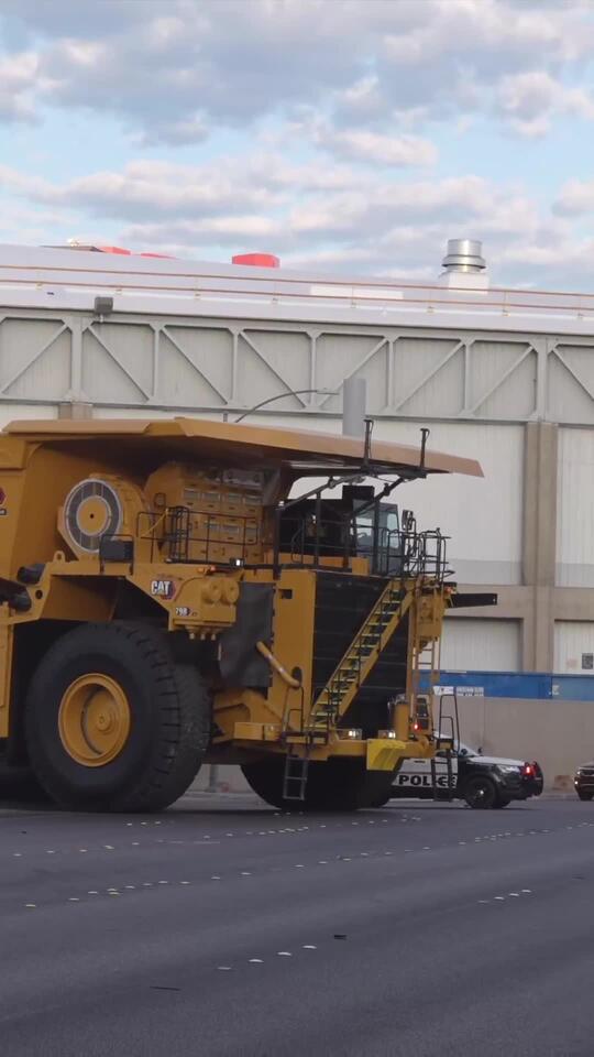 Cat 798AC, one of the largest trucks in the world on a public highway ...