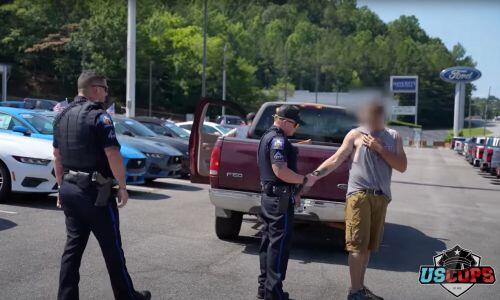Traffic Stop Turns Into Having 3 Warrants: US Cops Documentary Series ...