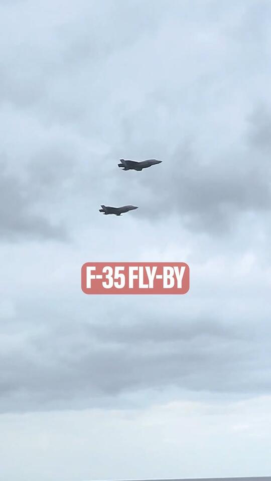 See two Marine Corps F-35Bs whiz past the USS America - NewsBreak