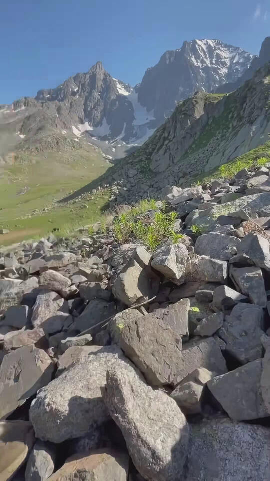 Cook beef steak on the rocks, in a place with the most beautiful scen ...