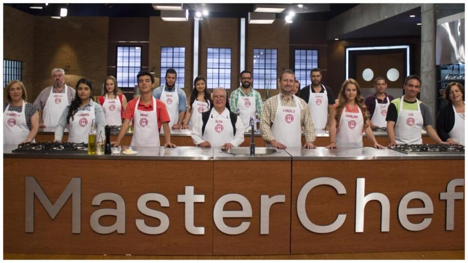 MasterChef México Season 1 Streaming: Watch and Stream Online via ...