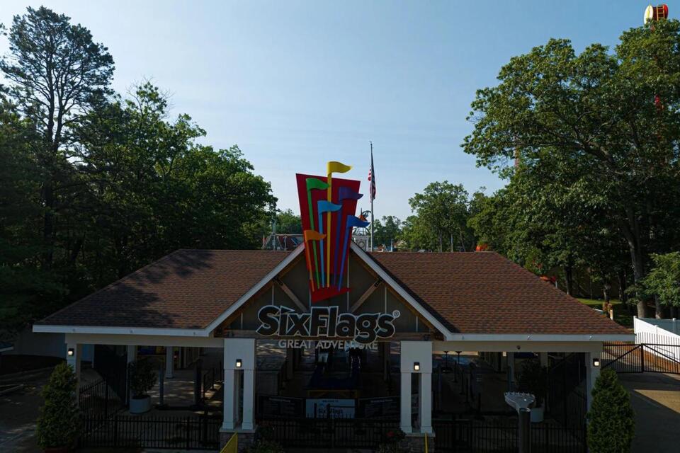 Free Six Flags admission for veterans this weekend in NJ - NewsBreak