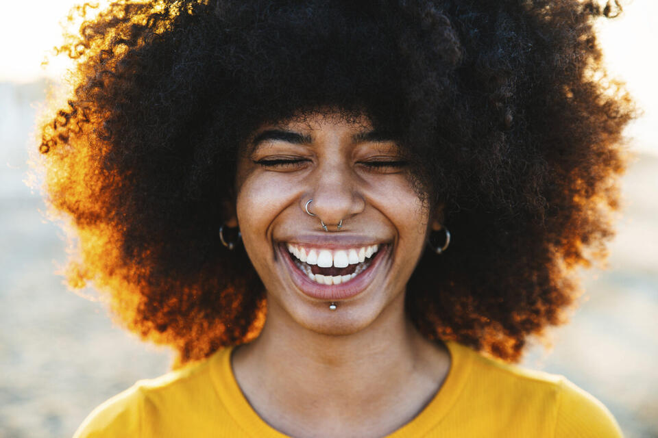 Best Fake Face Jewelry for Those Who Don’t Want to Commit - NewsBreak