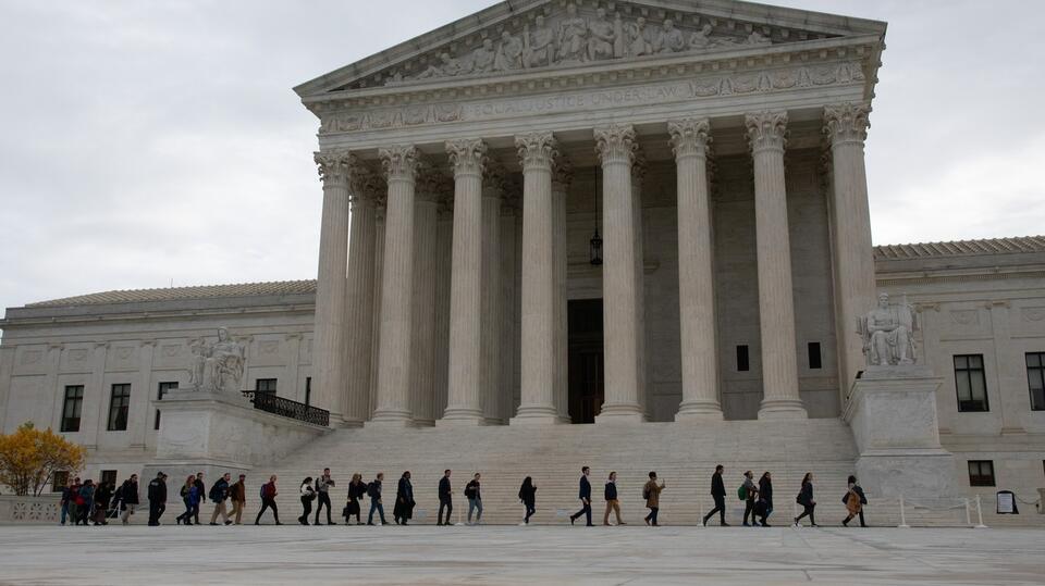 In Concurrences to Supreme Court Ruling, Thomas, Gorsuch, Kavanaugh ...