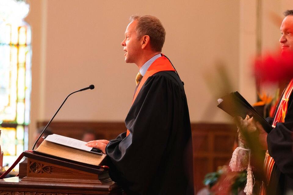 Pastor returns to Hoover to lead new congregation at former Discovery ...