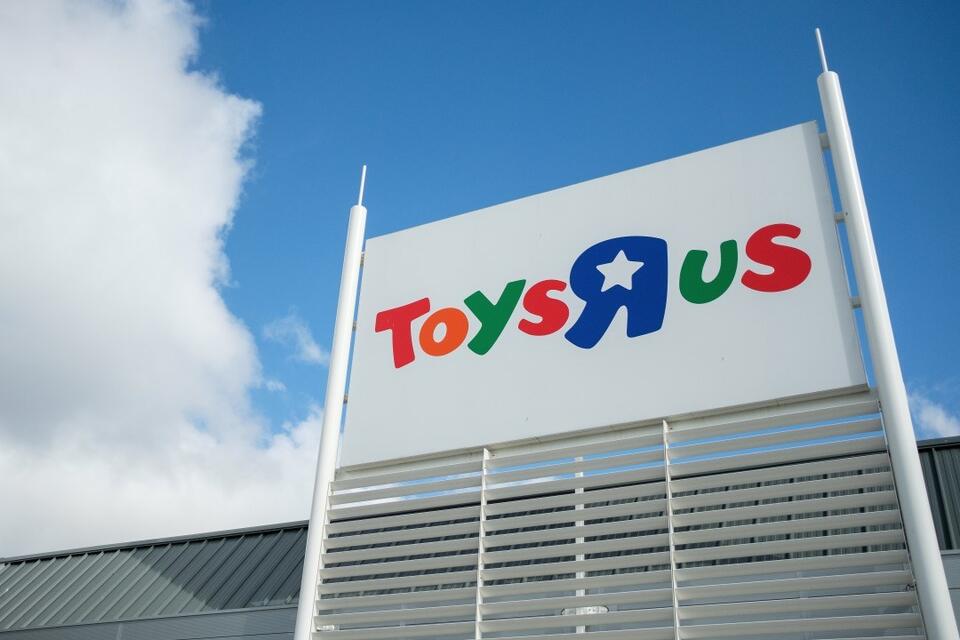 Toys “R” Us Returns to Colorado With a Stunning 10,000 Ft Store - NewsBreak