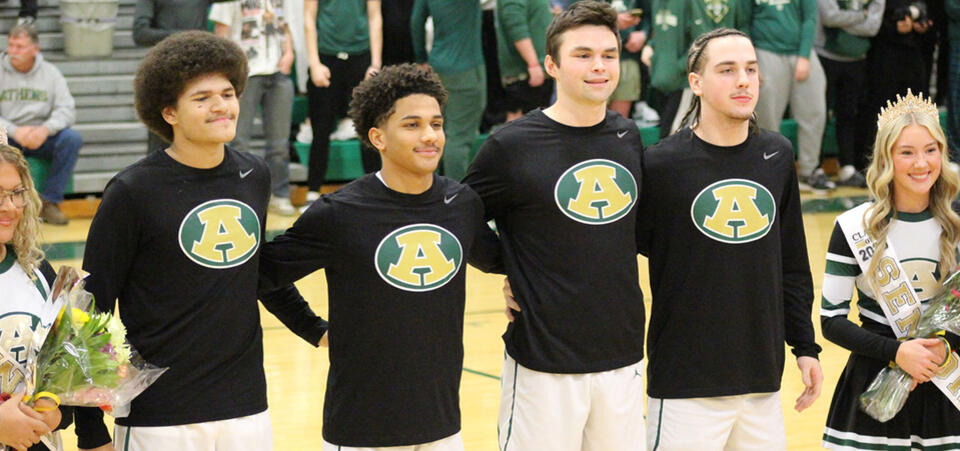 Athens celebrates senior night with win over rival Alexander Spartans ...