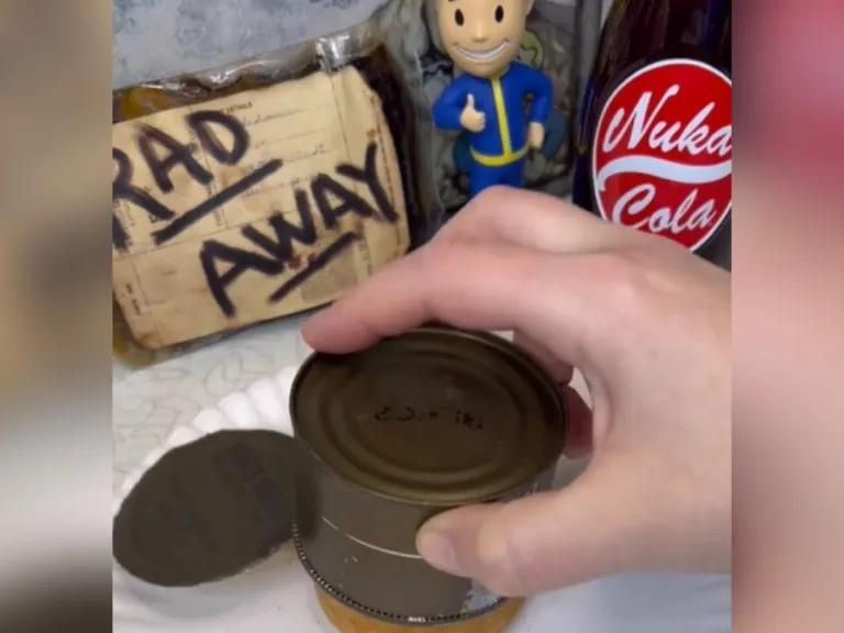 “Opening 60-Year-Old Survival White Bread From A Fallout Shelter”