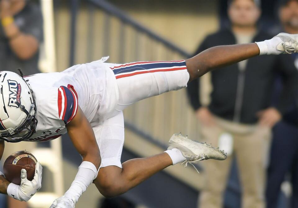 Former Robert Morris CB with viral, Beckham-like INT scores NFL ...