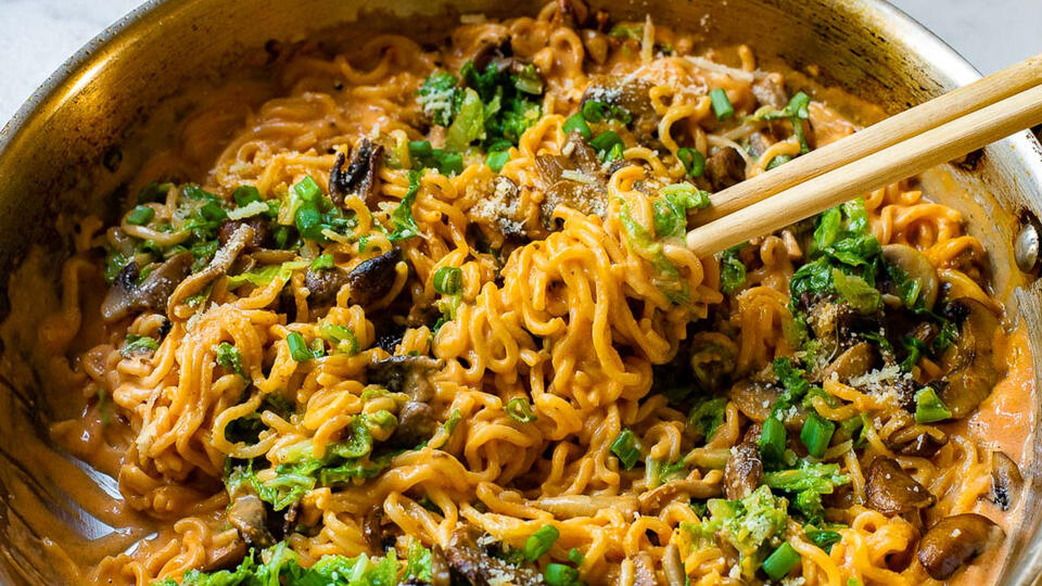 Break The Mold With 17 Creative Noodle Recipes - NewsBreak