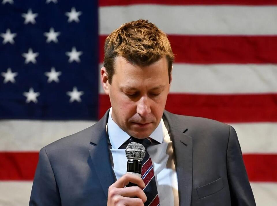 Riley co-sponsors bill to stop Wall Street from buying up foreclosed ...