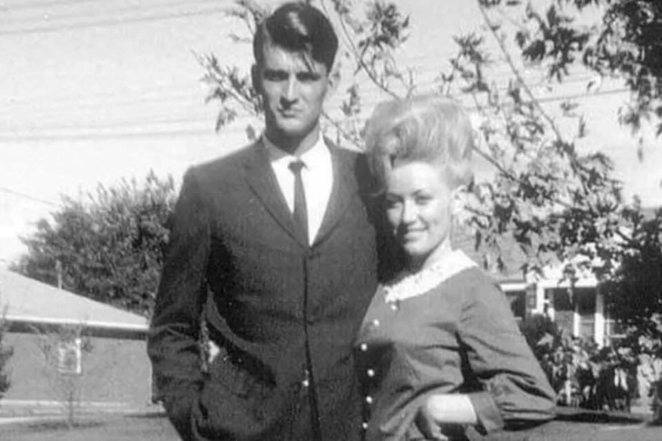 Dolly Parton And Carl Dean’s Honeymoon Only Lasted For Two Hours ...