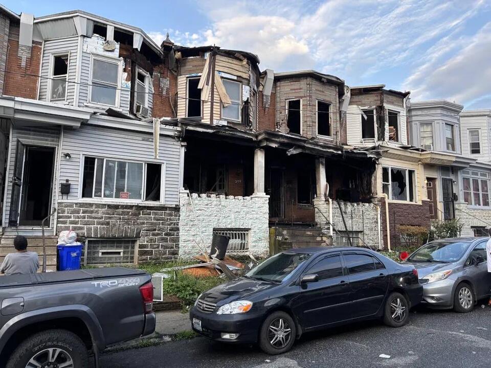 Early-morning fire rips through 4 homes in Olney - NewsBreak