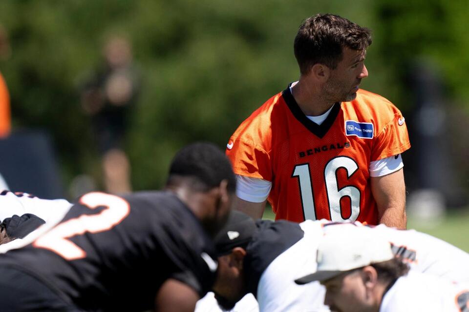 Joe Burrow Discusses Joe Flacco Returning to Cincinnati for 2026 Season ...