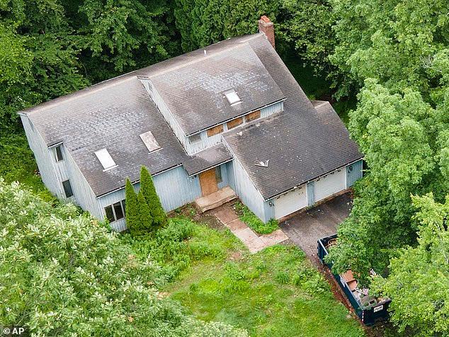 Missing detective found dead in 'deplorable' home eight months after ...