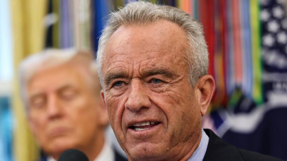 FDA Staff in Meltdown as RFK Jr. Chaos Triggers Mass Exit Fears - NewsBreak