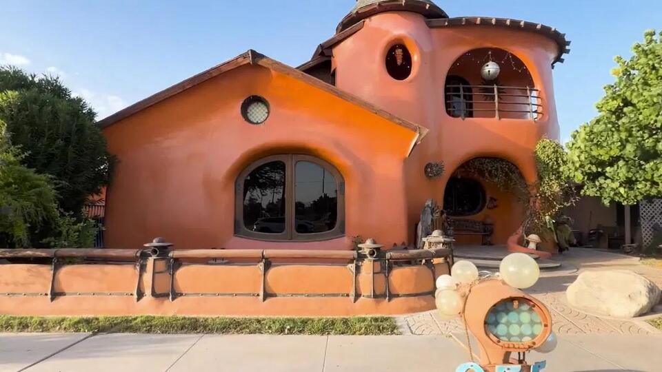 Special Report: Imperial County’s iconic Smurf House - NewsBreak