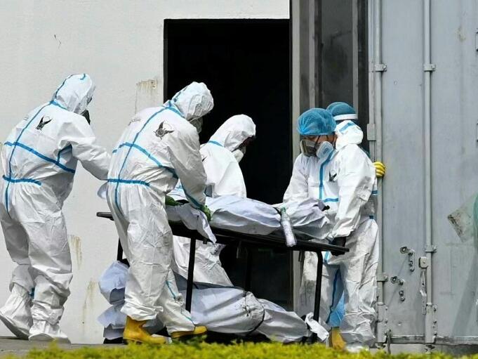 Influx of murder victims overwhelms forensic morgue in Ecuador