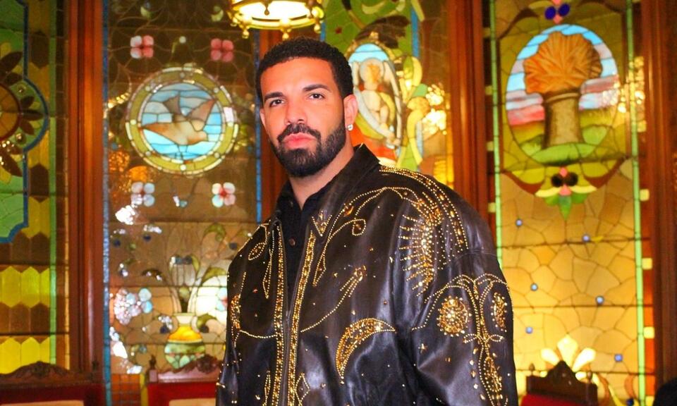 Drake Becomes First Artiste With 500 Million RIAA Units; Breaks Beatles ...