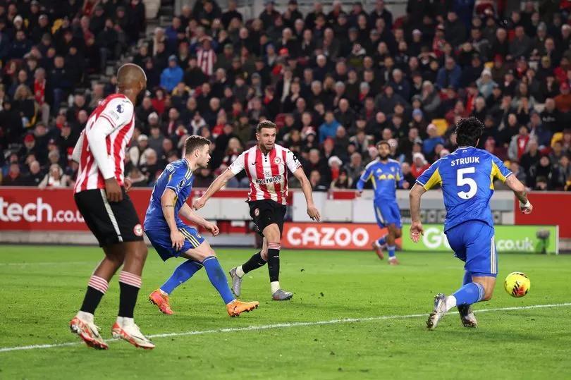 Jordan Henderson pays tribute to Diogo Jota with celebration after ...
