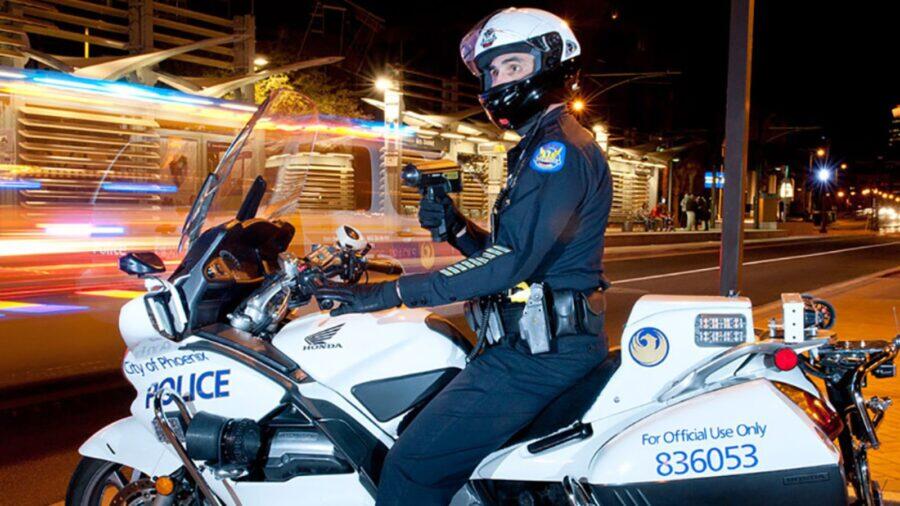 New survey shows many Phoenix police officers would consider leaving if ...